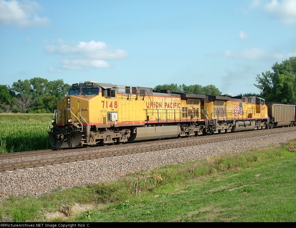UP 7148 Charges EB at Logan With EDGX Coal Load In Tow